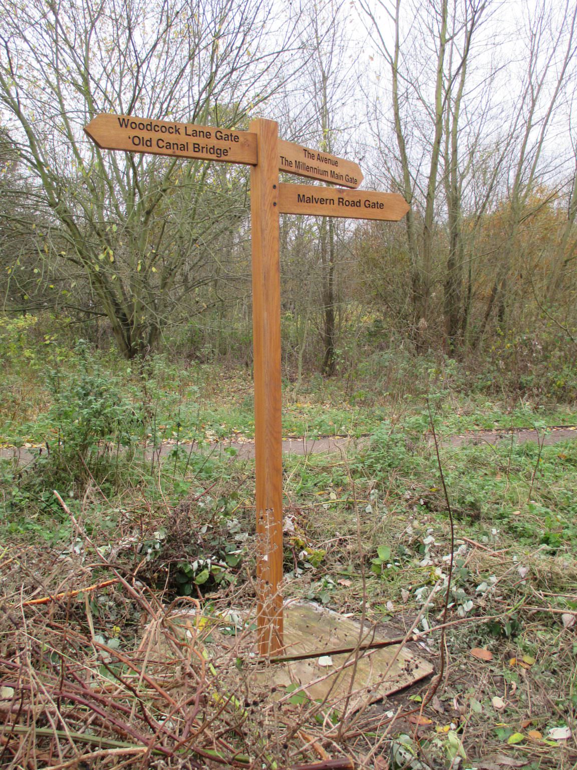 Fingerpost signs, bollards & waymarkers for public open spaces