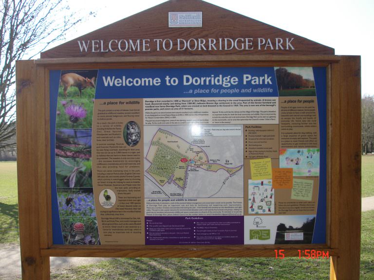 Signs for parks and public open spaces - Entrance, interpretation